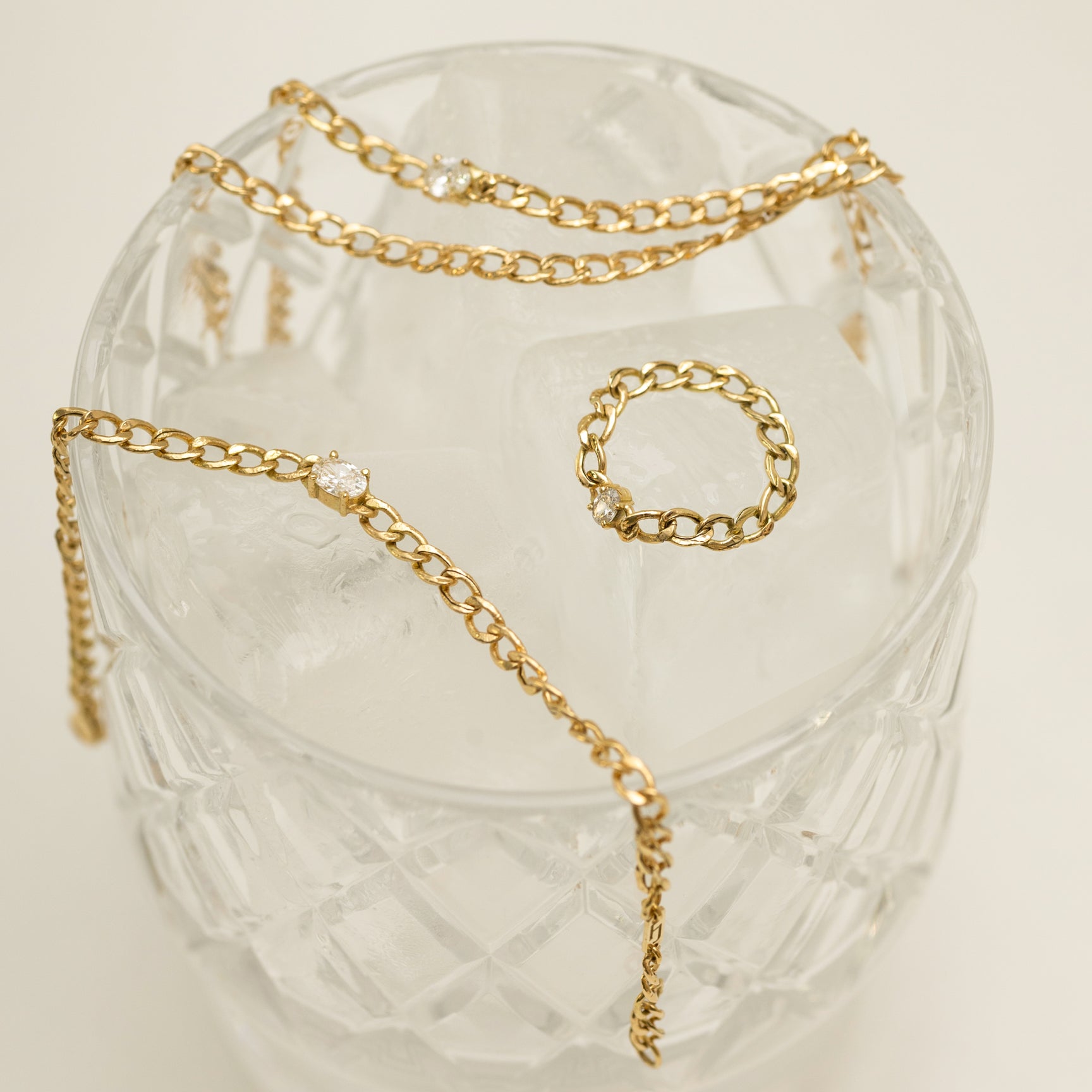 Does Gold Rust or Tarnish? Causes, Prevention & Cleaning Guide – FYNE ...