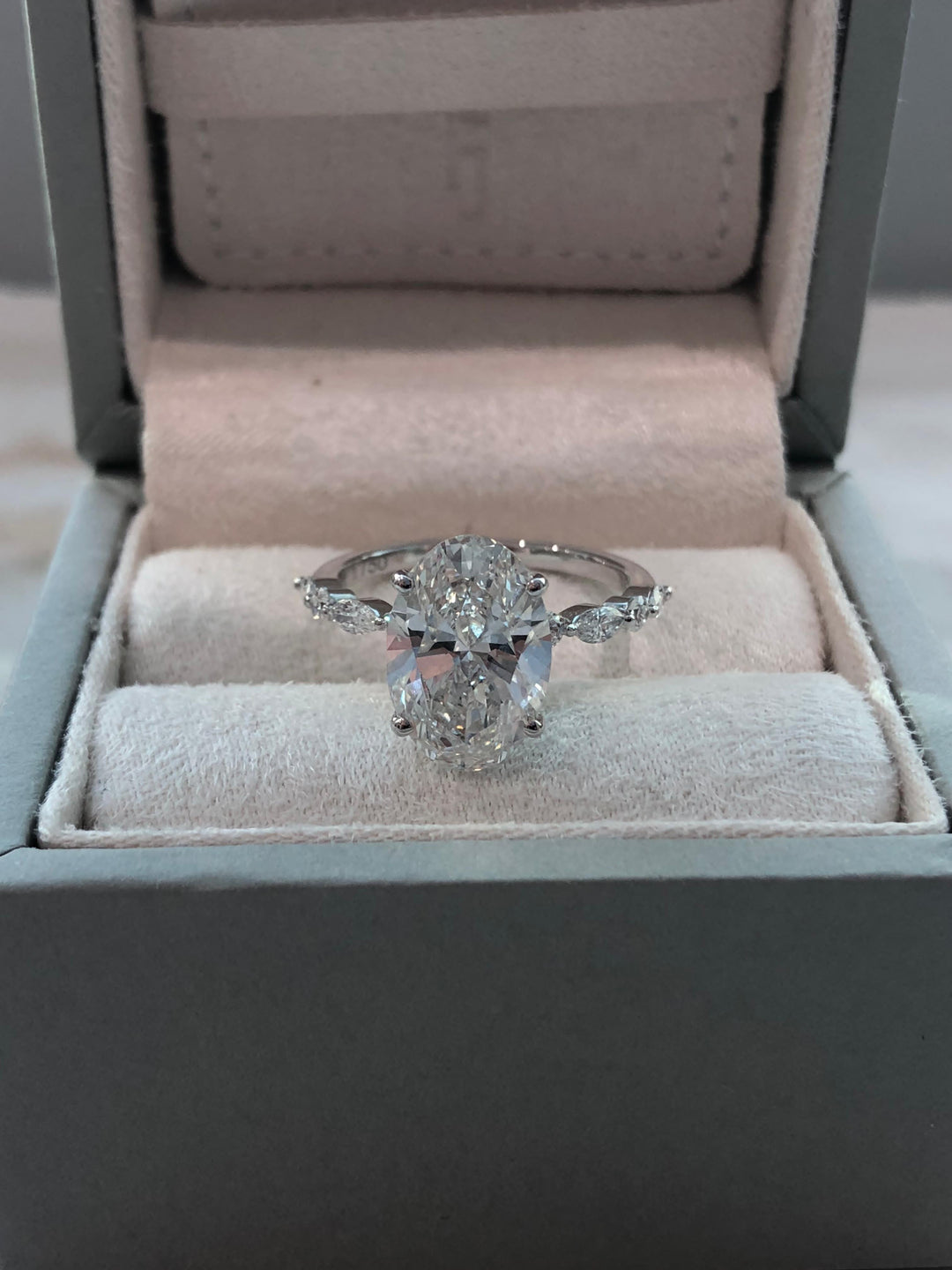 VVS Diamonds: All You Need to Know – FYNE Jewellery